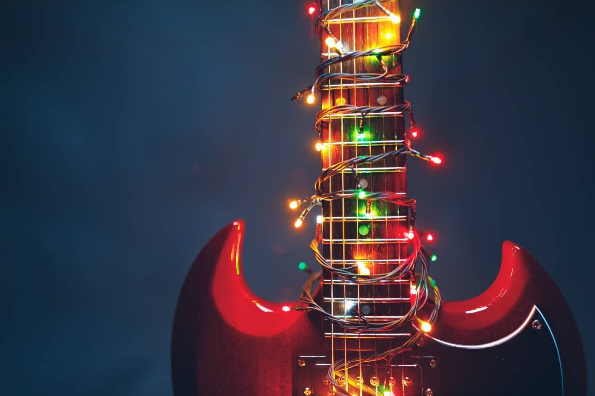 10 Best Things To Do With an Older Acoustic Guitar