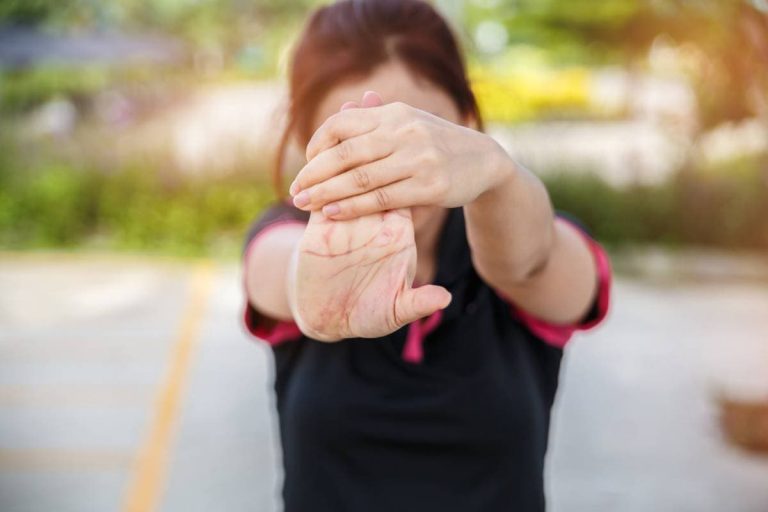 11 Finger Stretching Exercises To Do Without a Guitar