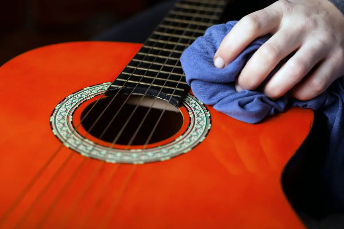 How To Stop Guitar Strings from Breaking While Tuning